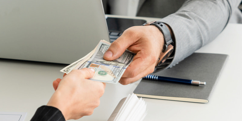 What's the Difference Between a Transfer and a Rollover? (Transfer vs ...